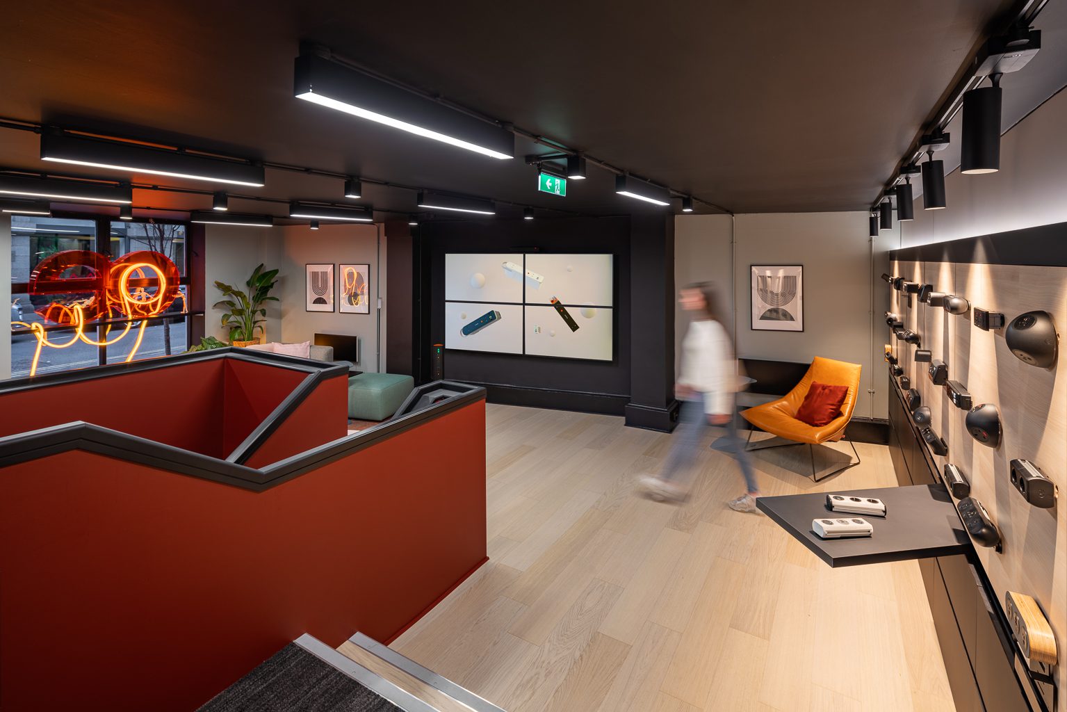 OE London Showroom – Case Study - OE Inc.